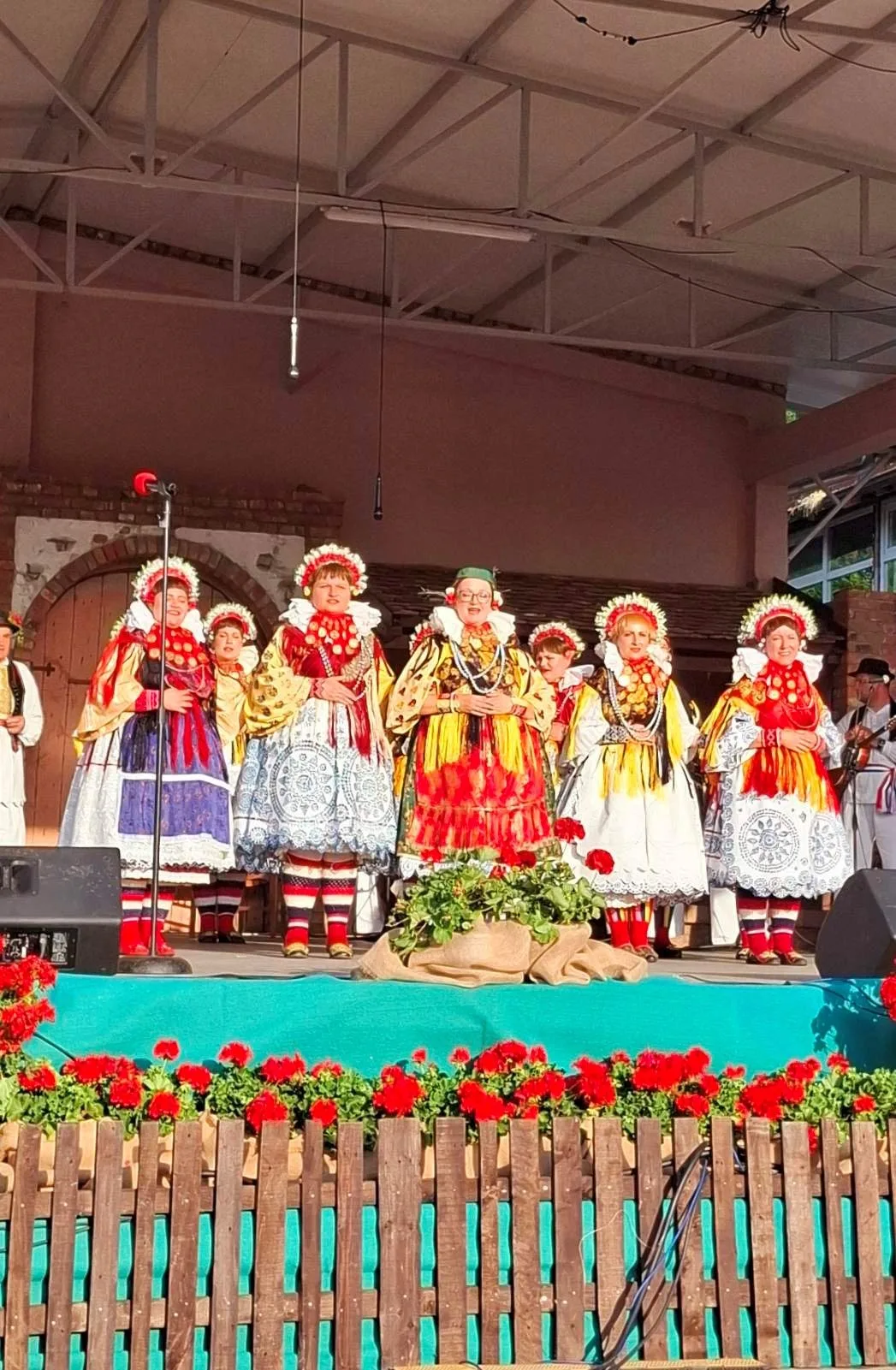 The 19th Days of Tolisa closed with a festive folklore festival ...